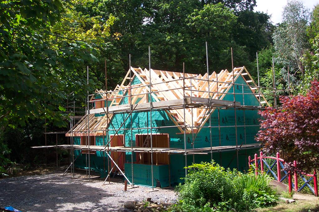 Fforest Timber Engineering :: TIMBER FRAME CONSTRUCTION